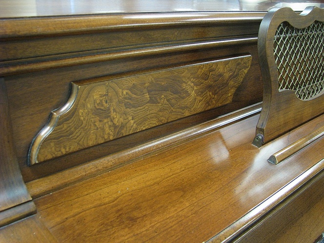 Everett Piano 1980